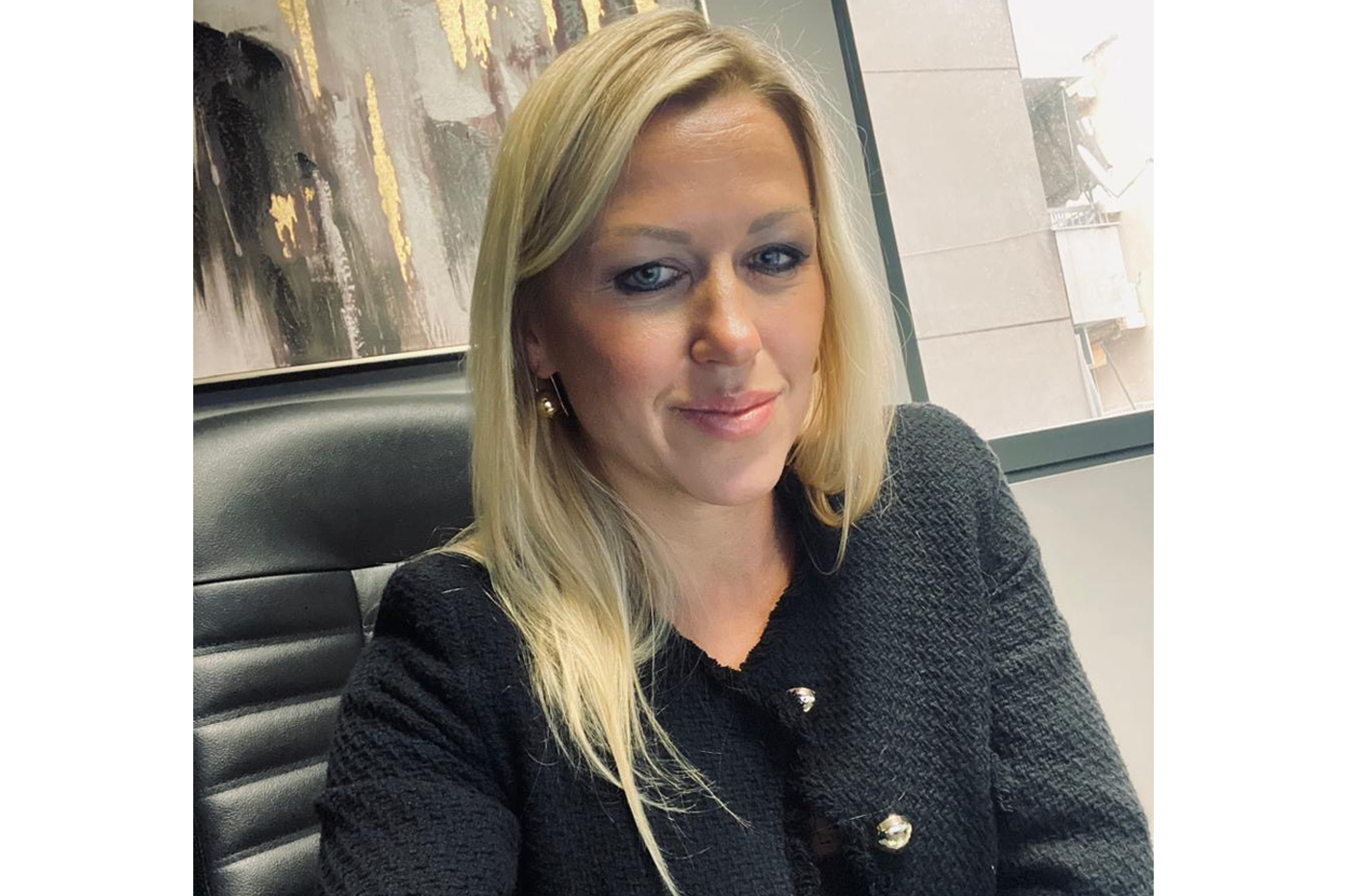 Rebecca Steinborn - VHD Luxury